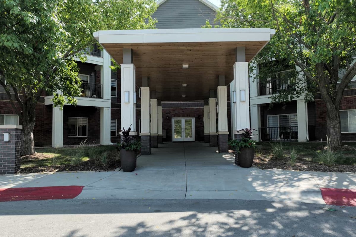 Omaha Retirement Community | Arboretum Village Senior Living